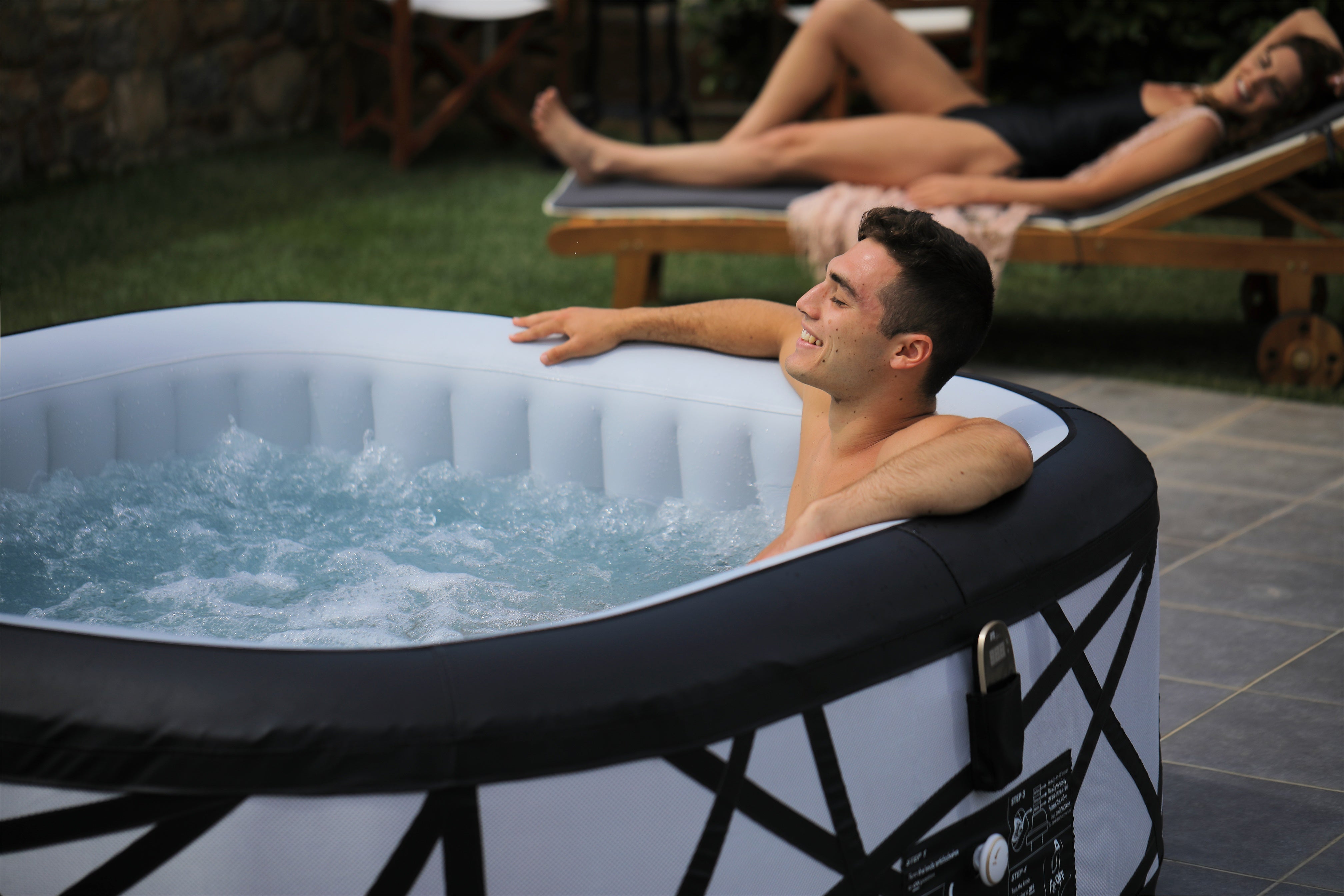 MSPA SOHO, PREMIUM SERIES, Inflatable Hot Tub & Spa, 132 Air Bubble Sy ...